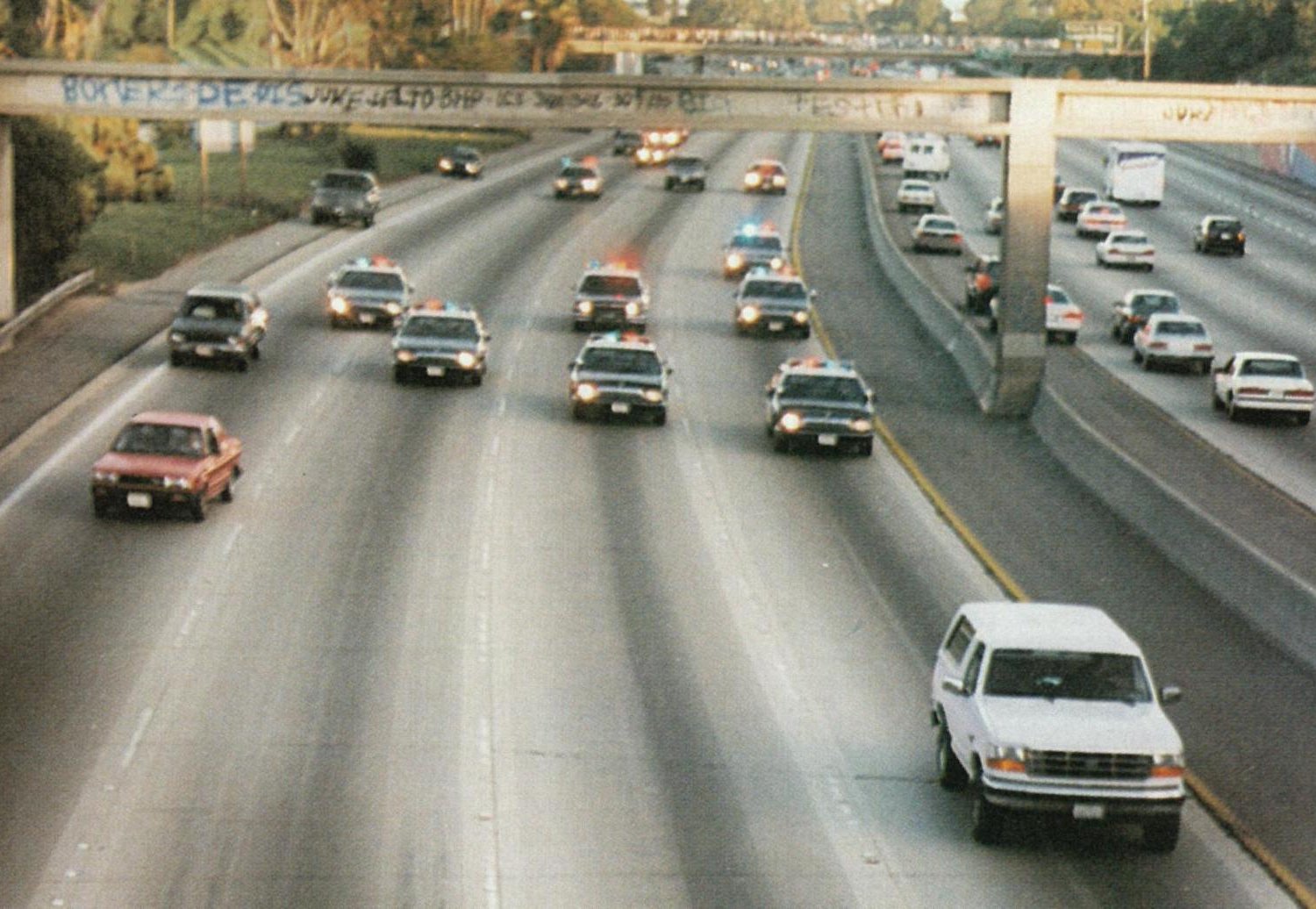 20th Anniversary Of OJ Simpson White Bronco Police Chase (Video ...