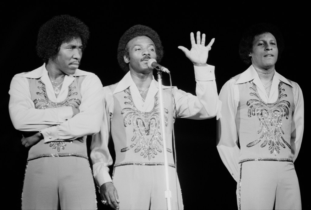 Love And R&B with John Monds